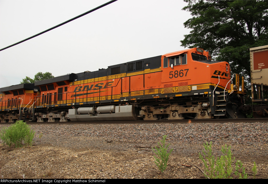 BNSF 5867